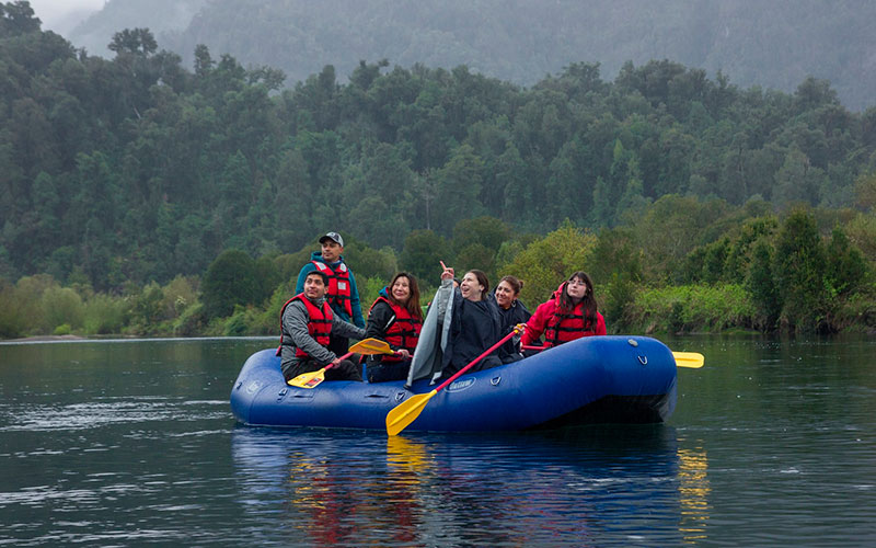 Villa Peulla - Floating Río Negro y Río Peulla